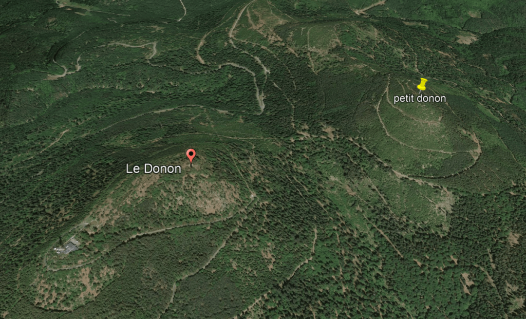 Deux sommets emblématiques des Hautes Vosges gréseuses : le Grand Donon ...